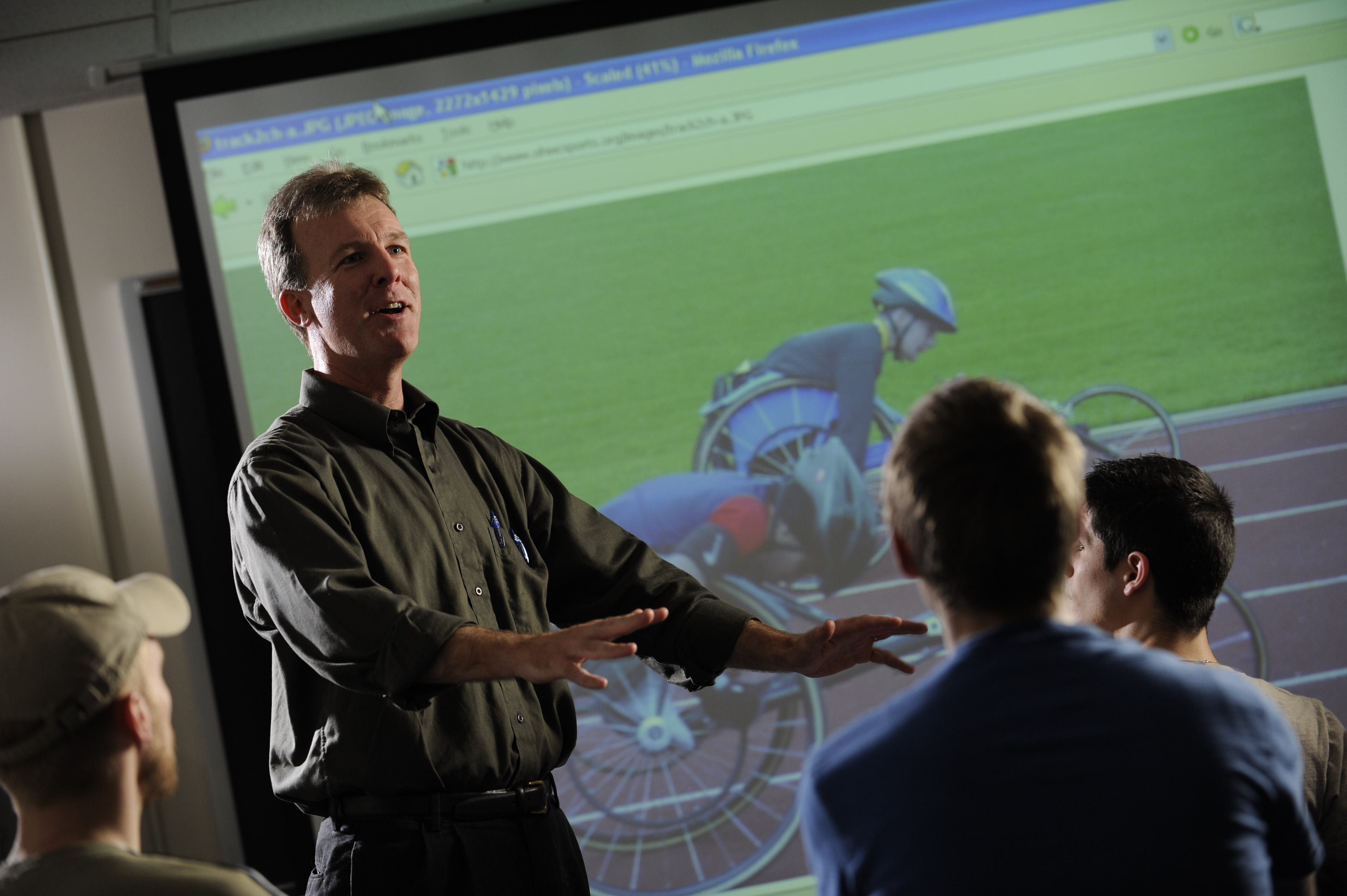 Jim Cavanaugh receives research award