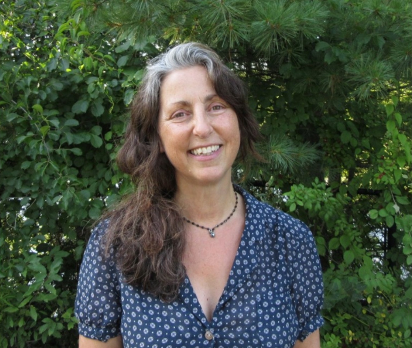 Cynthia Simon presents at internship research symposium