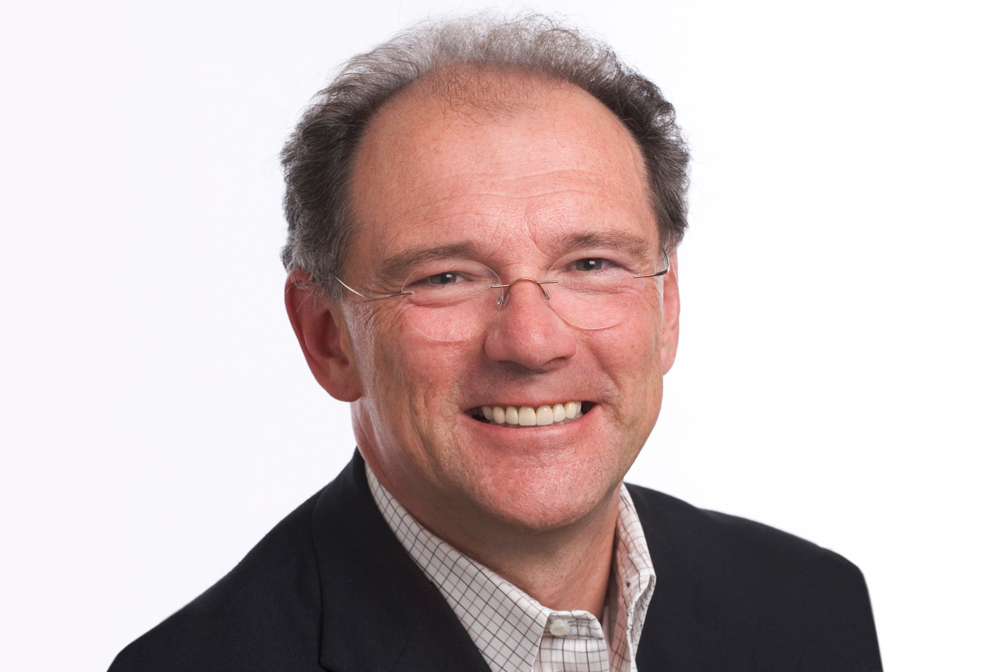 UNE presents tech visionary David Roux at annual Paul D. Merrill ...