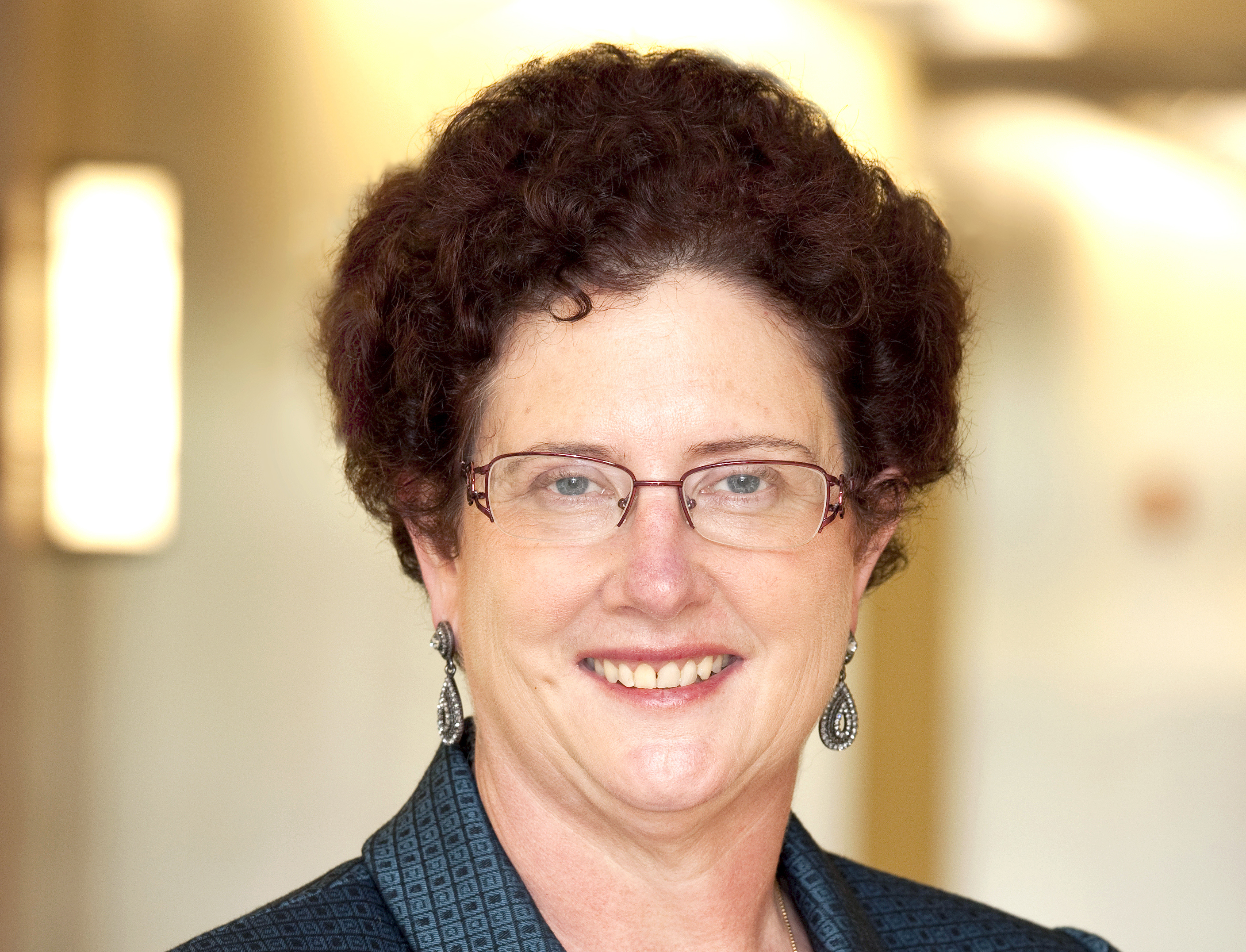 Pharmacy Dean Gayle Brazeau helps host 2016 Compass Program for ...