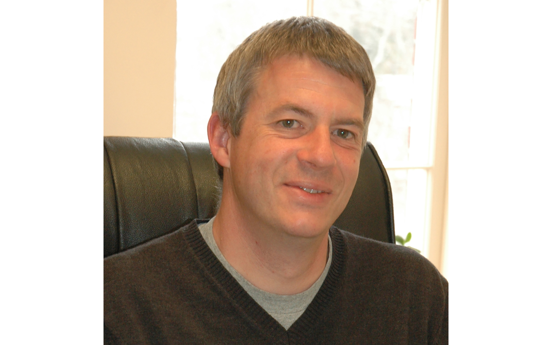 Thomas McLaughlin pens “Maine Compass” piece about high-powered firearms